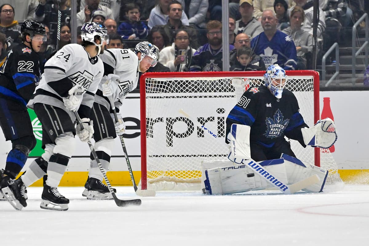 Knee Jerk Reaction: Martin Jones strengthens his case for staying in ...