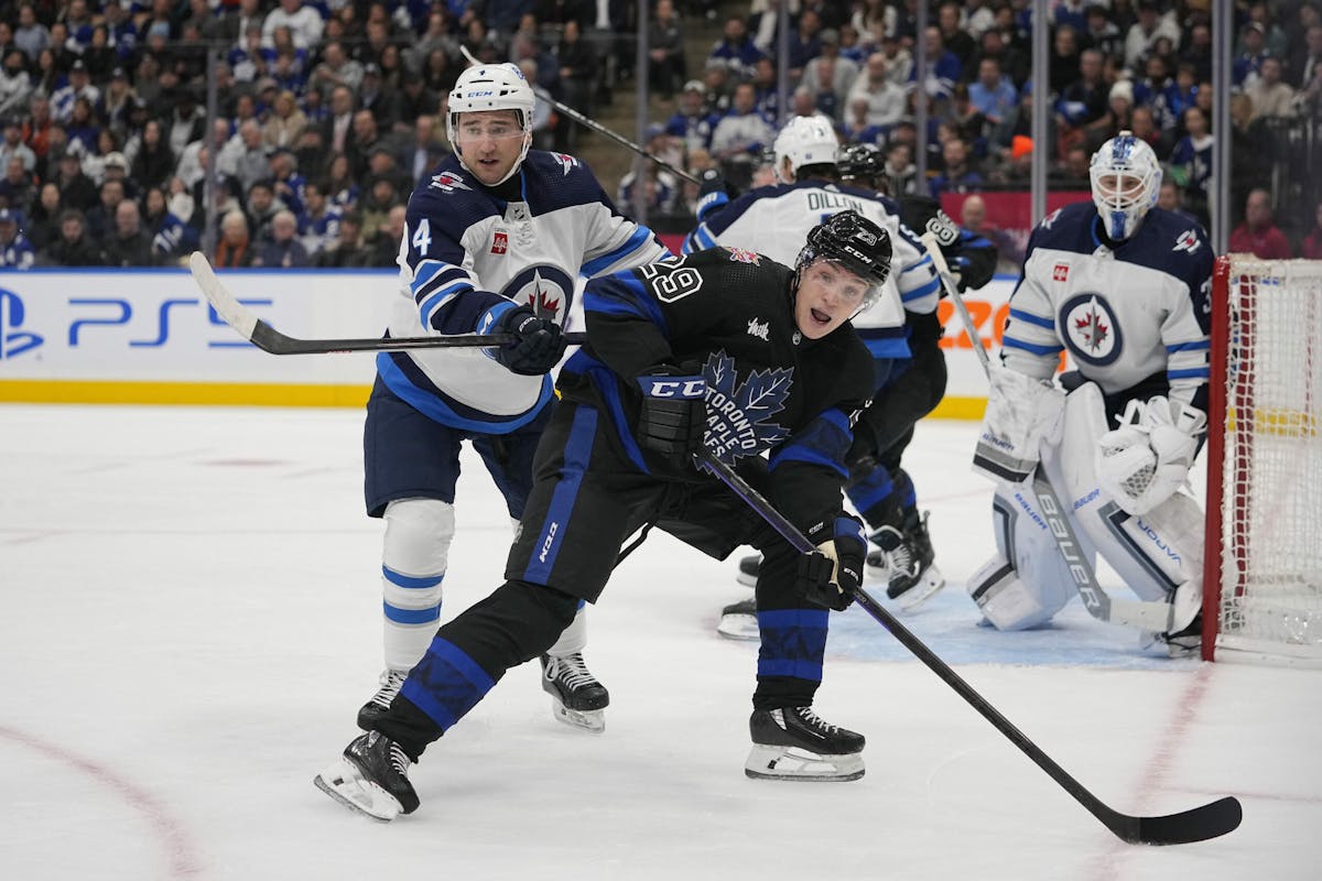 Pontus Holmberg: Sheldon Keefe’s latest ‘Swedish Army Knife’