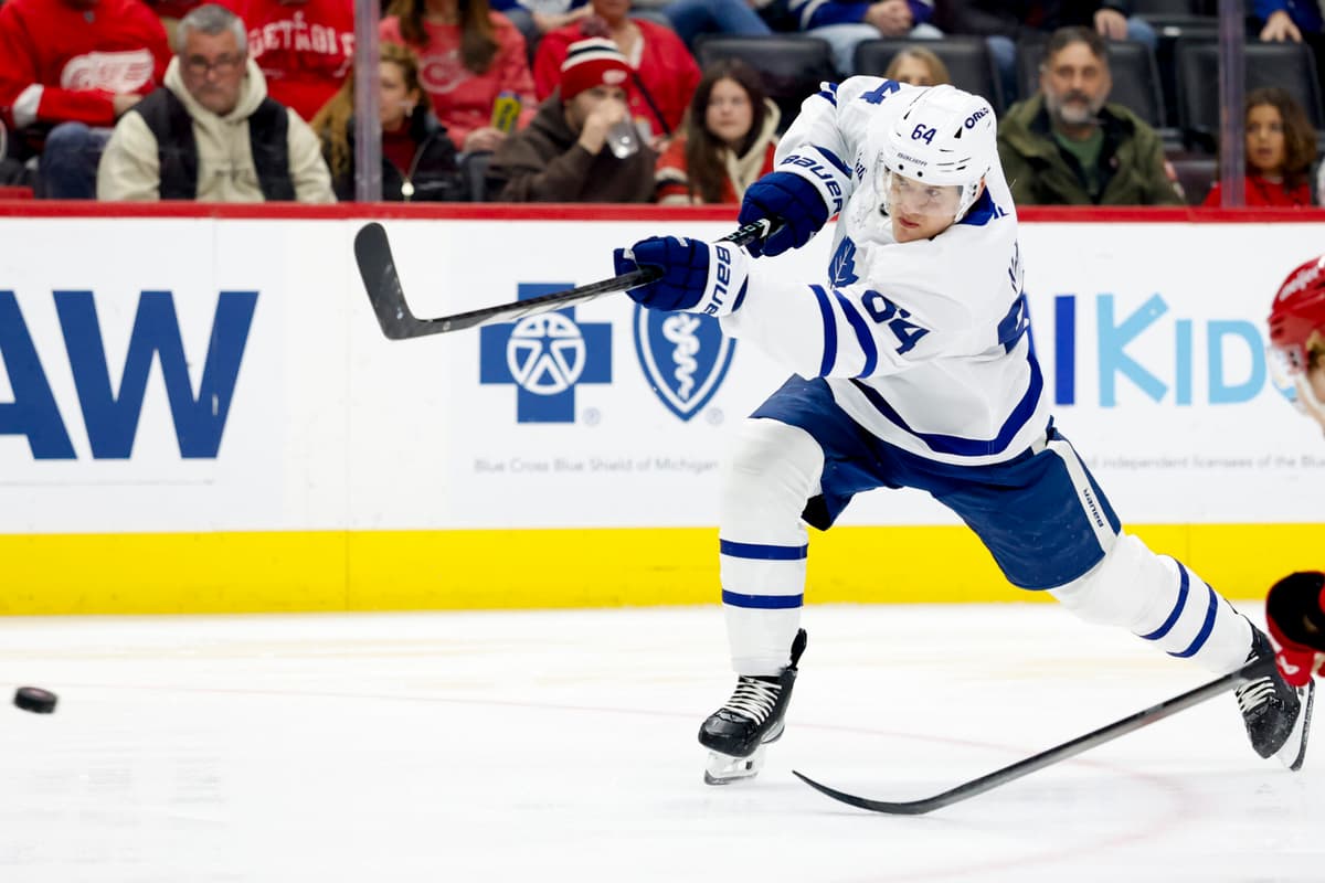 Maple Leafs’ David Kampf scores 1st goal of season in 500th career NHL game